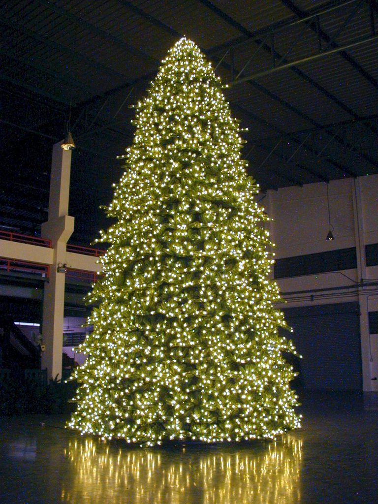 Christmas Tree Outdoor lit - Artificial Xmas Tree Warehouse